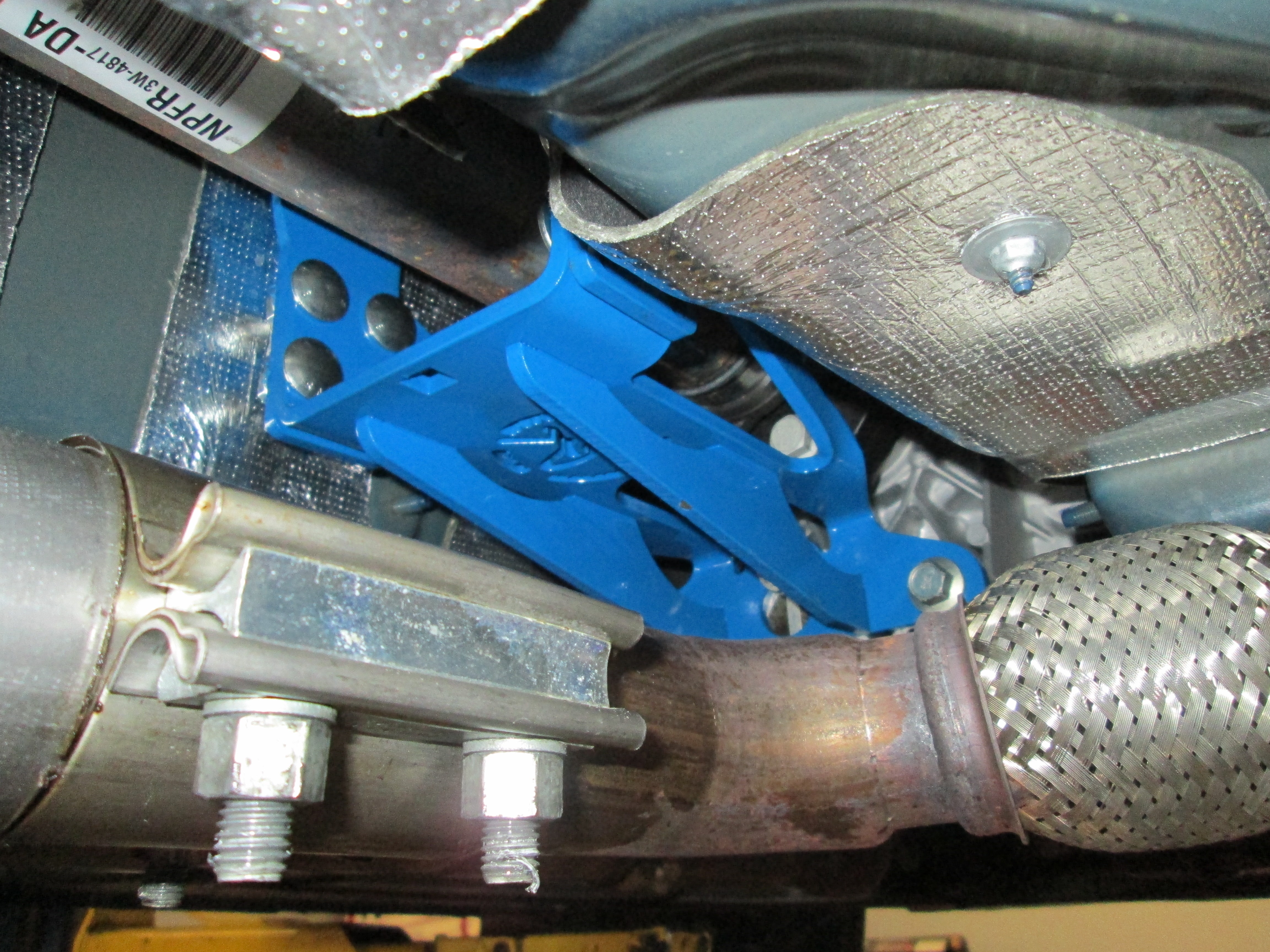 2015 Ford Mustang GT shifter support bracket and support bushing - Fast ...